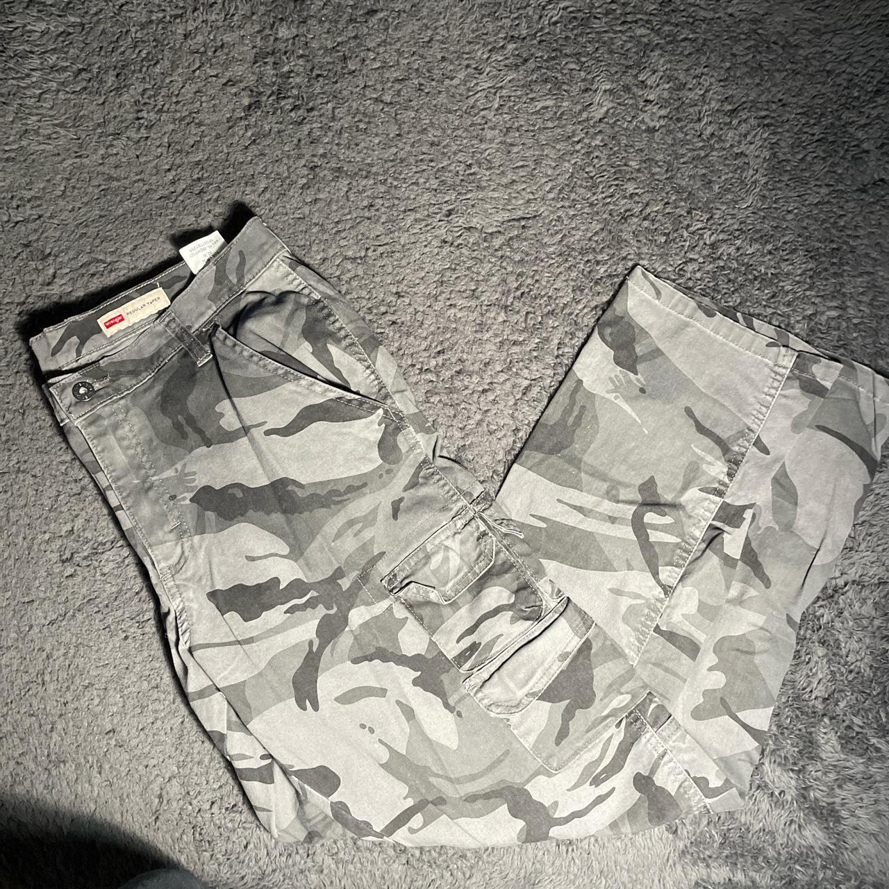 Wrangler camo jeans/pants 32x30 - Depop