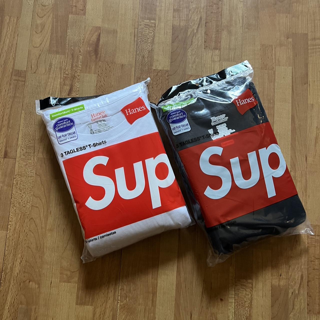 Supreme Men's T-shirt | Depop