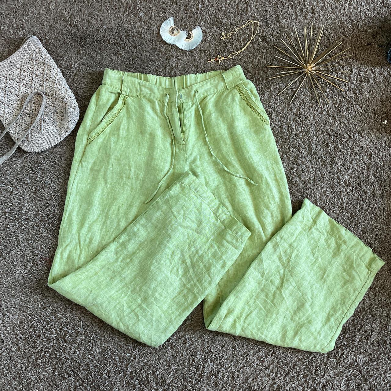 Beachy green capris. These could fit into a lot of... - Depop