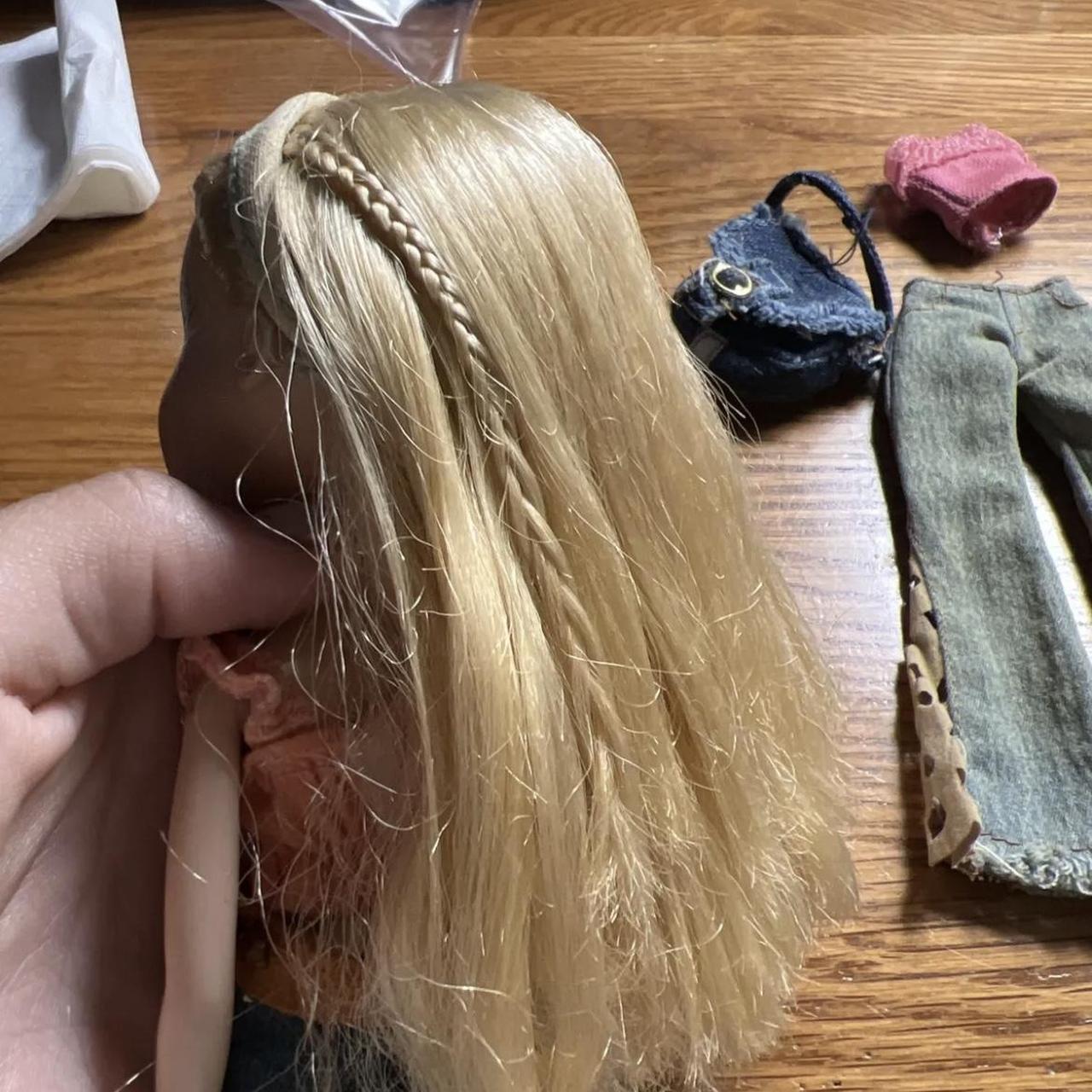 bratz strut it Cloe original doll 2001 ⭐️this comes... - Depop