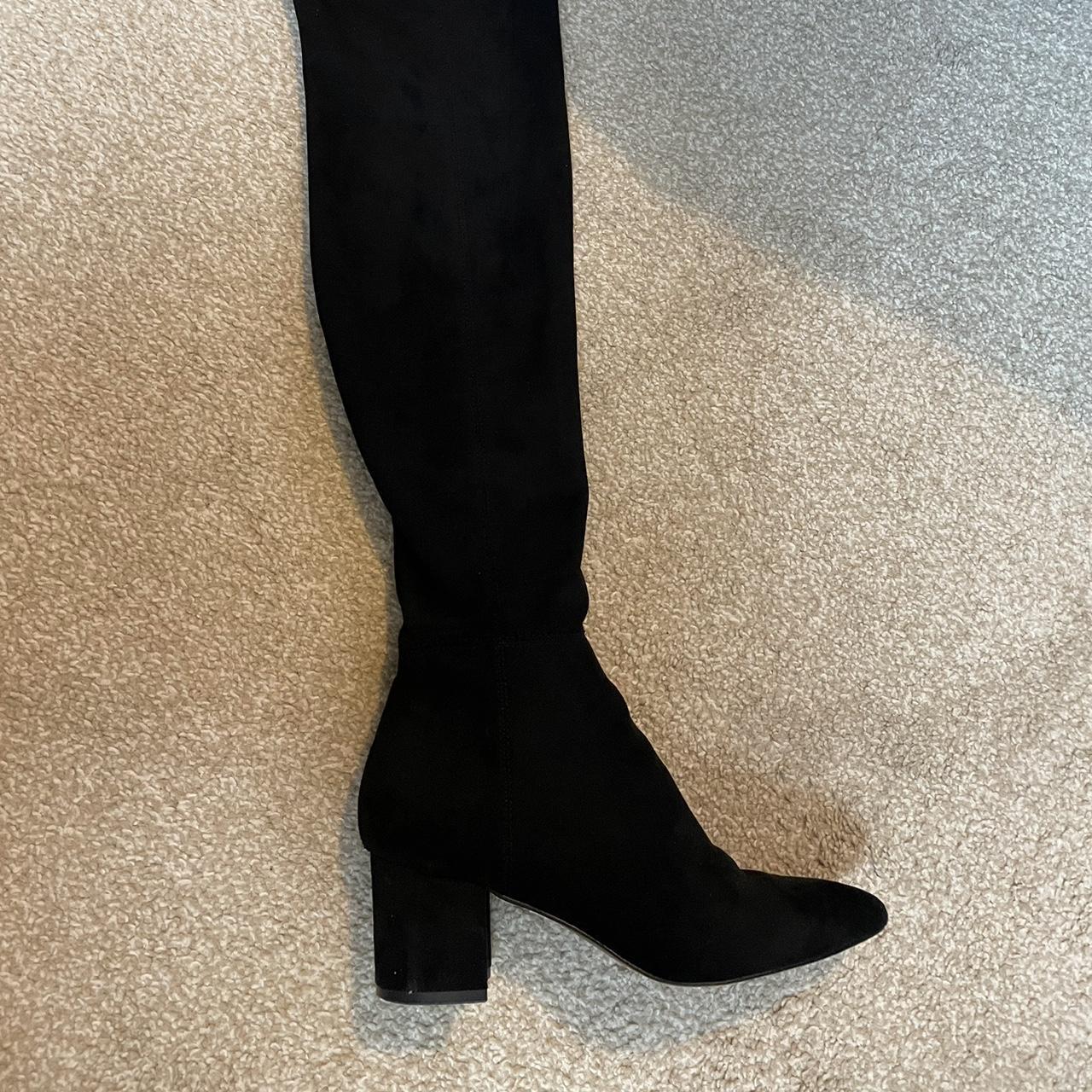 Black immaculate condition Steve Madden over knee... - Depop