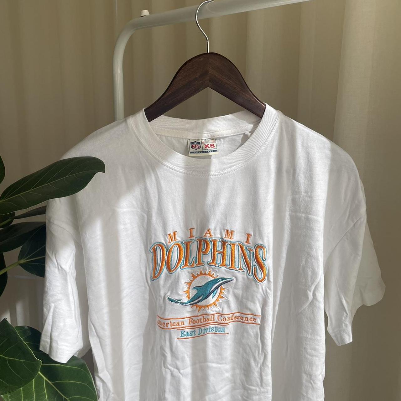 Miami dolphins nfl embroided tee Size xs but fits... - Depop