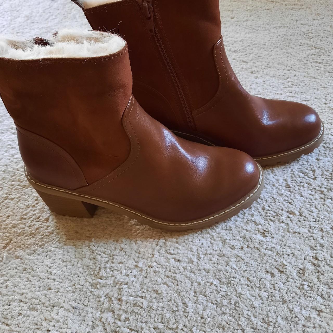 Threshold Brand Brown Booties Size 8 Fur Lined...So... - Depop