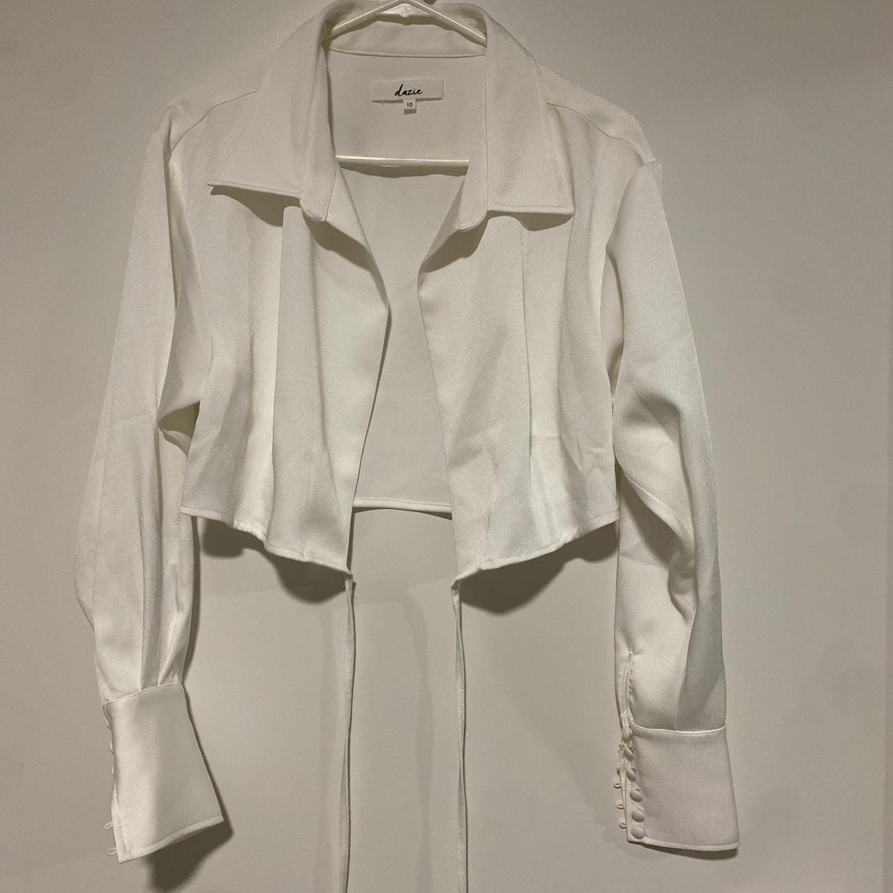 Dazie cropped blouse. Purchased on The Iconic. - Depop