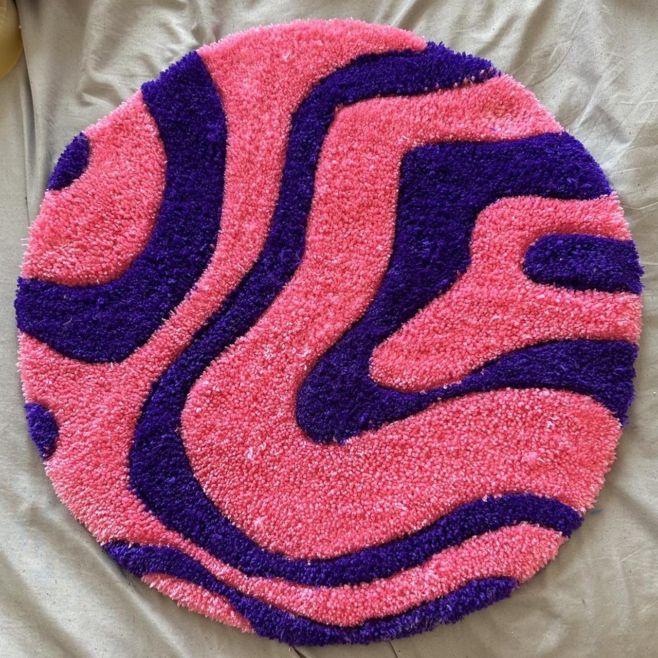 SWIRL RUG (2x2ft) CUSTOM TUFTED SPIDER MAN... - Depop