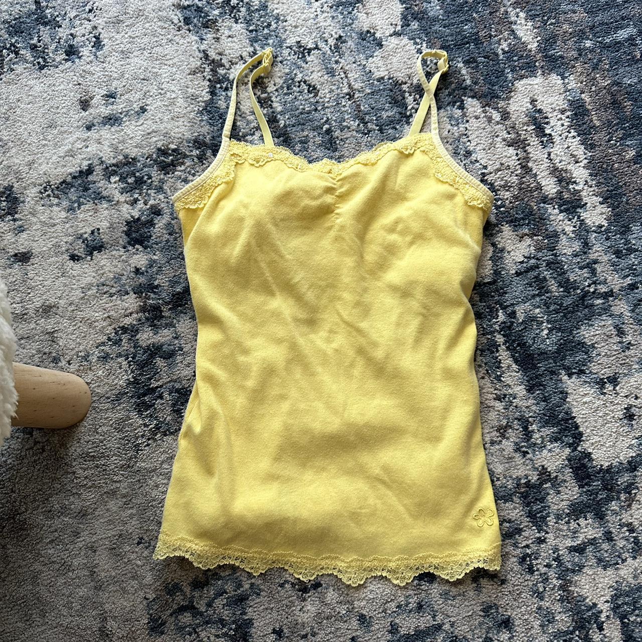 Og limited too tank from early 2000s💛💛from my... - Depop