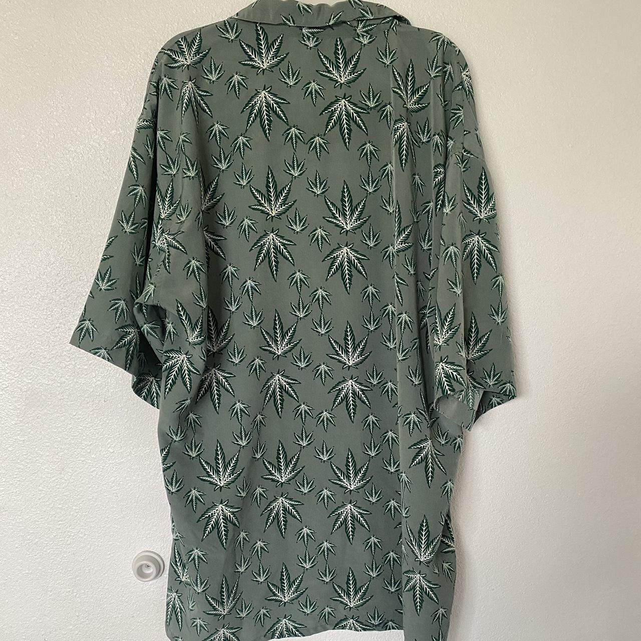 Dagacci green weed button up In amazing... - Depop