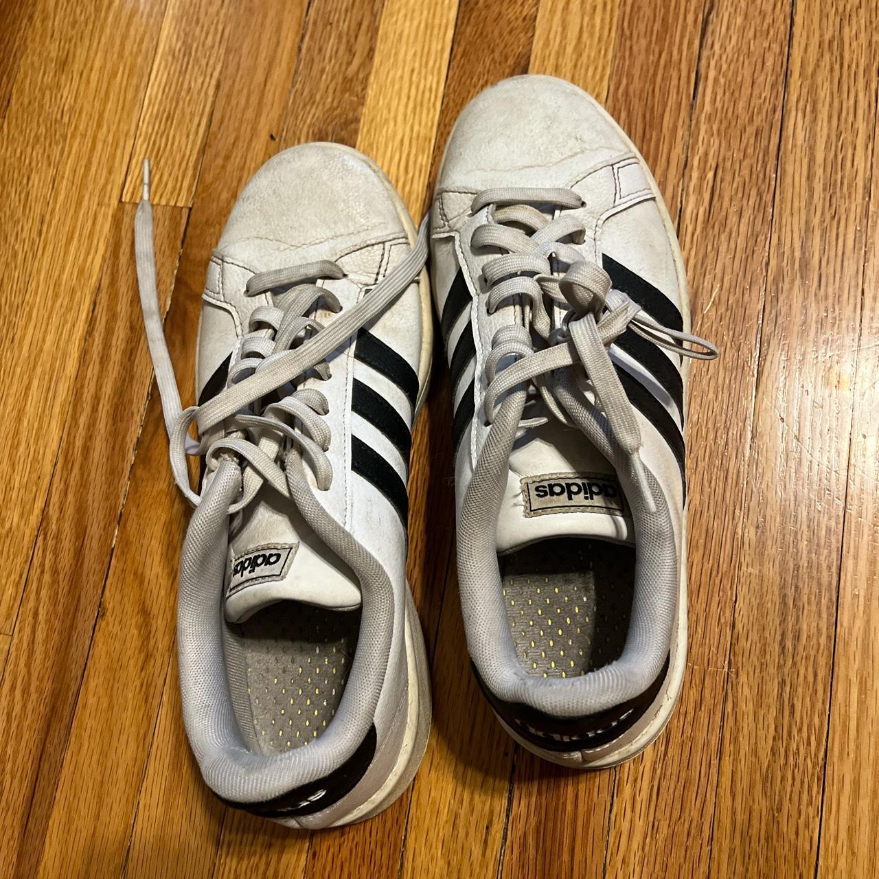 Adidas Size :9 Pretty worn and dirty #adidas... - Depop