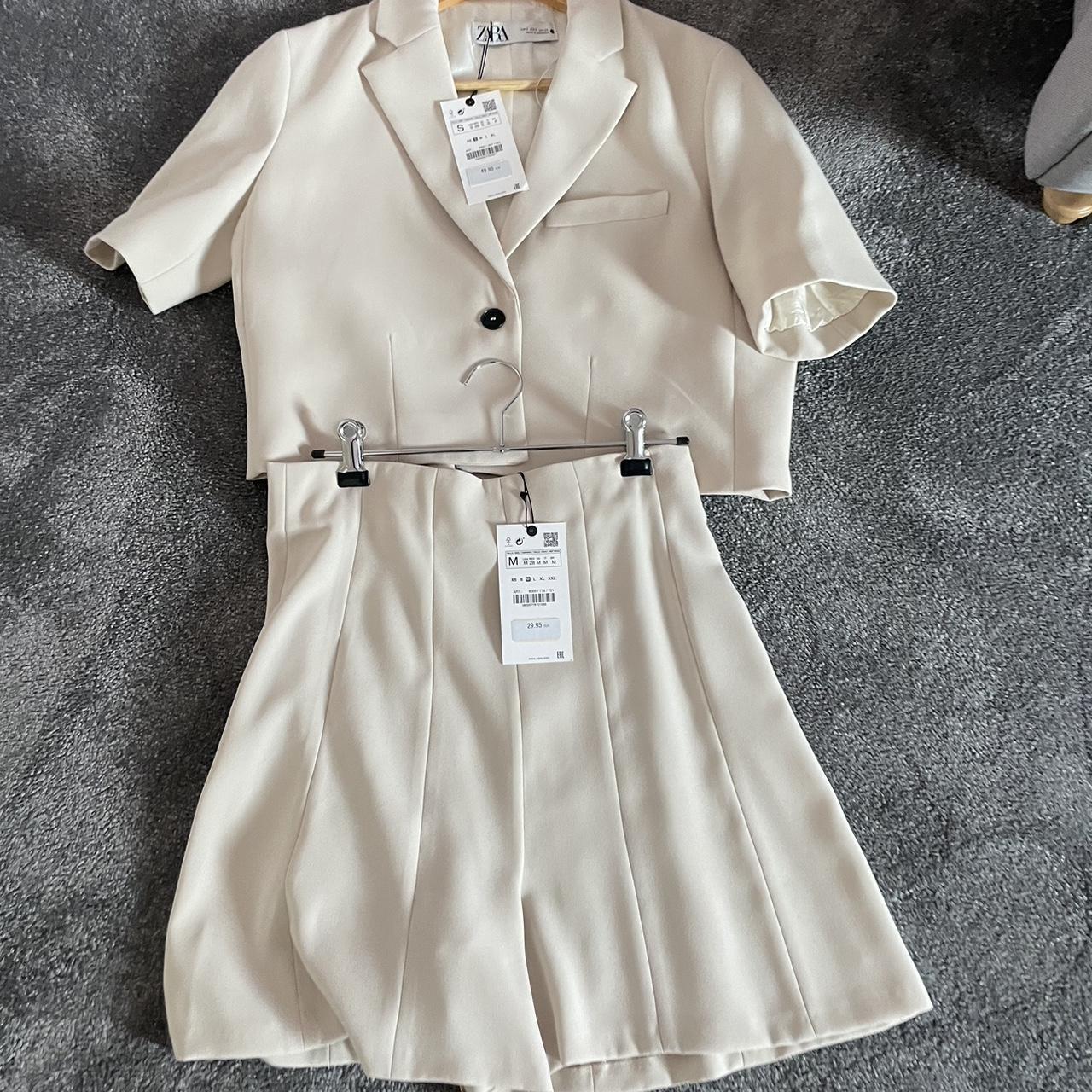 Zara cream 2 piece.. high waisted shorts.. crop... - Depop