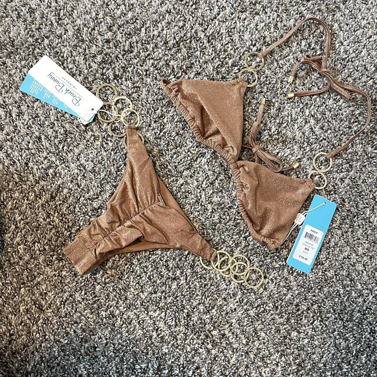 Beach Bunny Women's Bikinis-and-tankini-sets | Depop