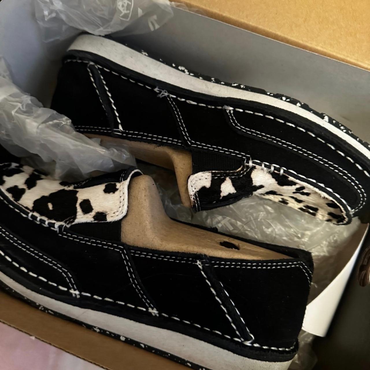 Ariat cruisers Only worn once Includes box Size... | Depop