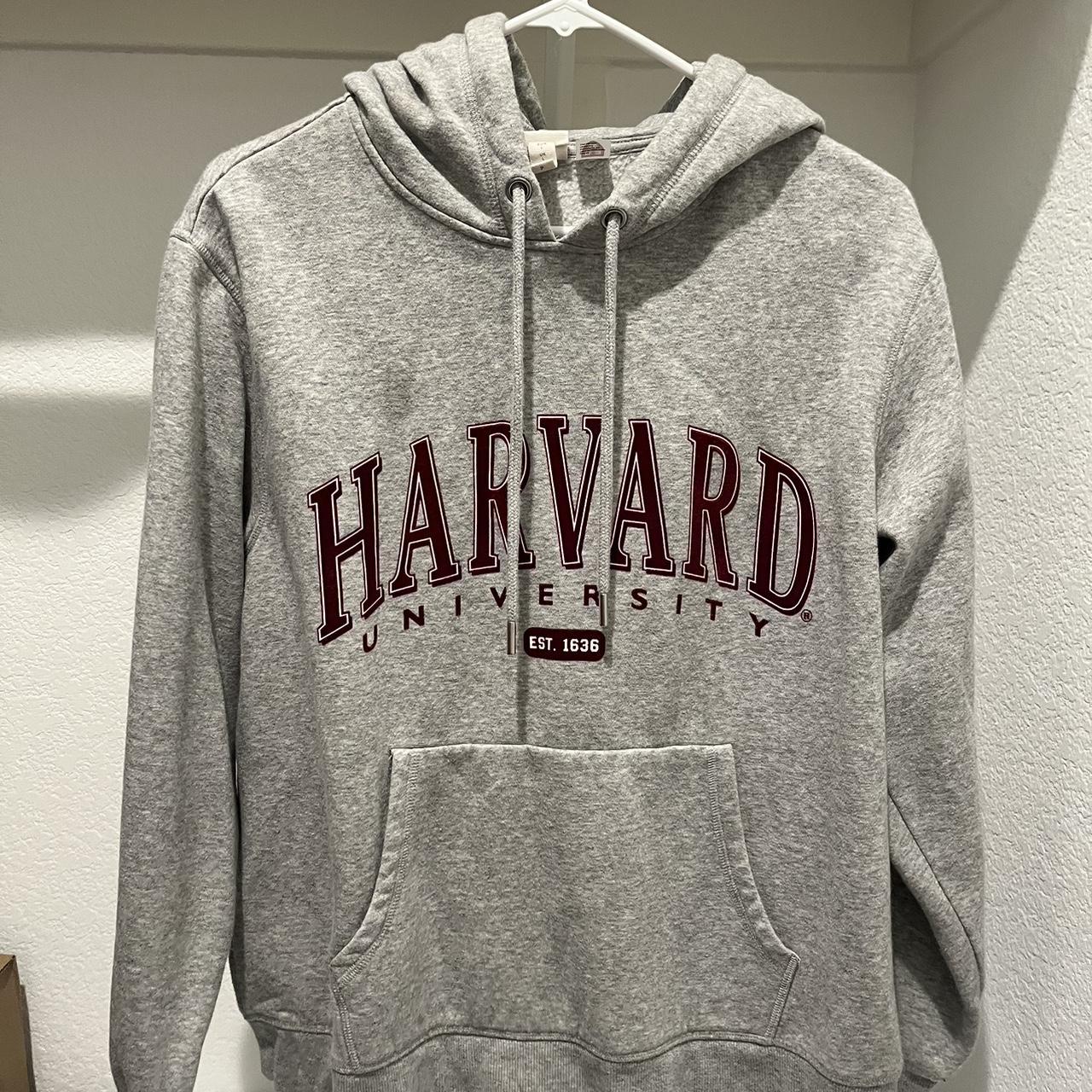 Harvard hoodie - Depop