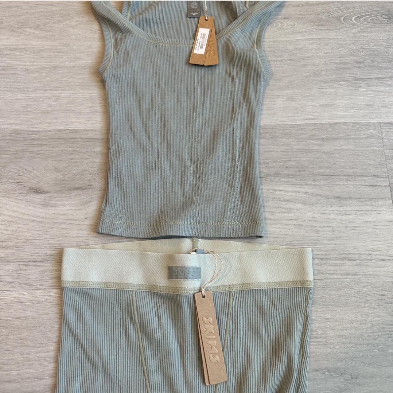 SKIMS SET Size: XXS | Color: Mineral both BRAND... - Depop