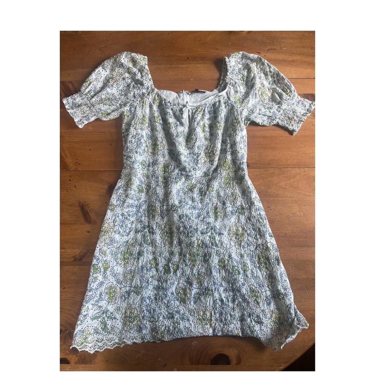 Cute floral cottage core indie mini dress!