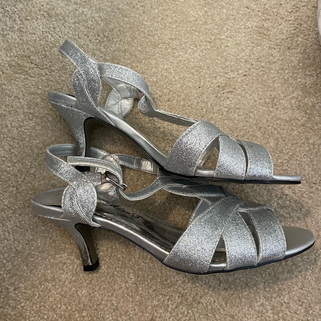 Easy Street Women's Silver Footwear | Depop