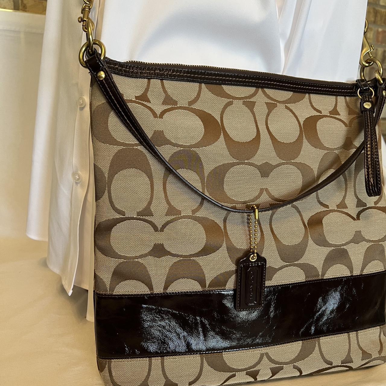 Coach signature Chelsea crossbody bag 12824 Like new... | Depop