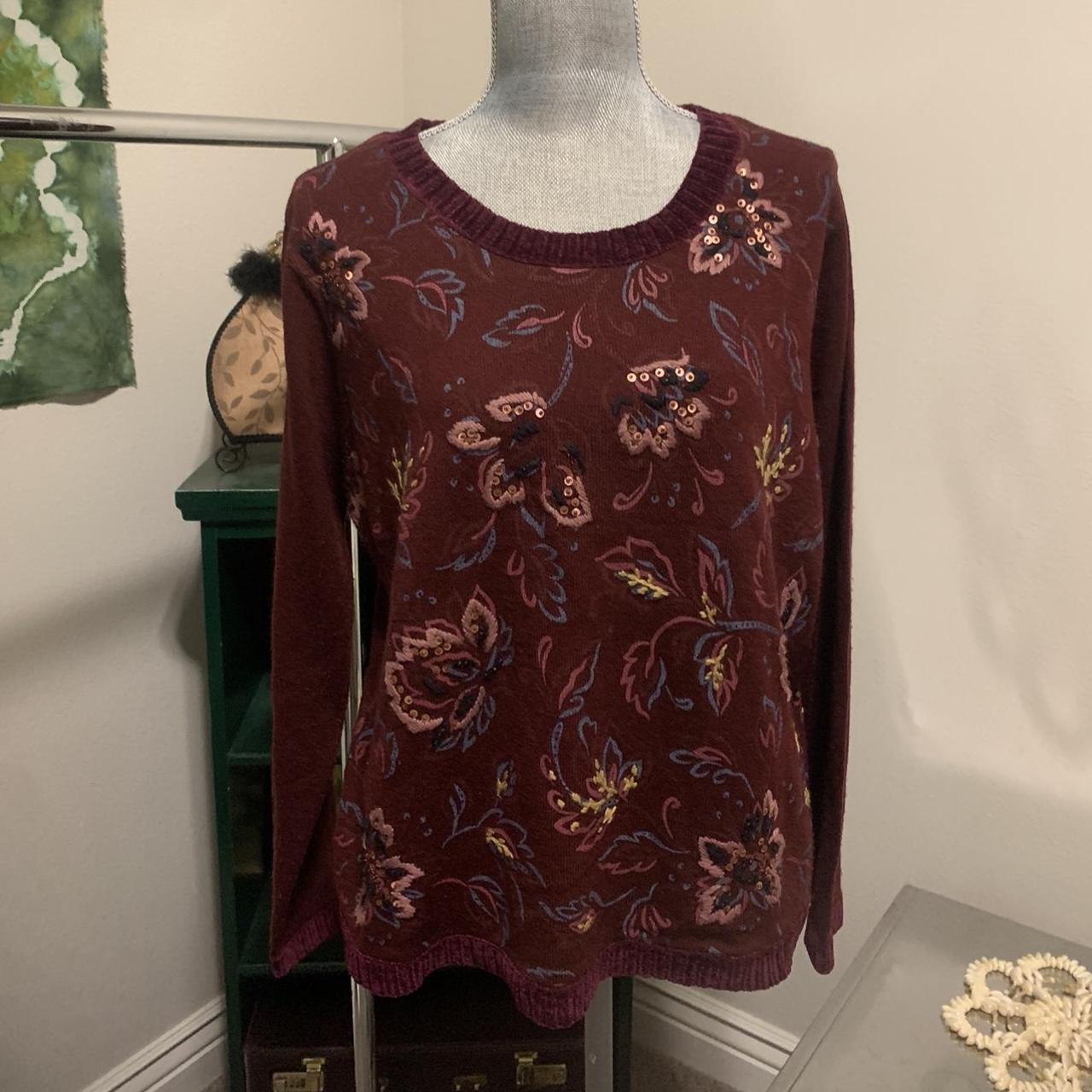 Koret sweater with details - Depop