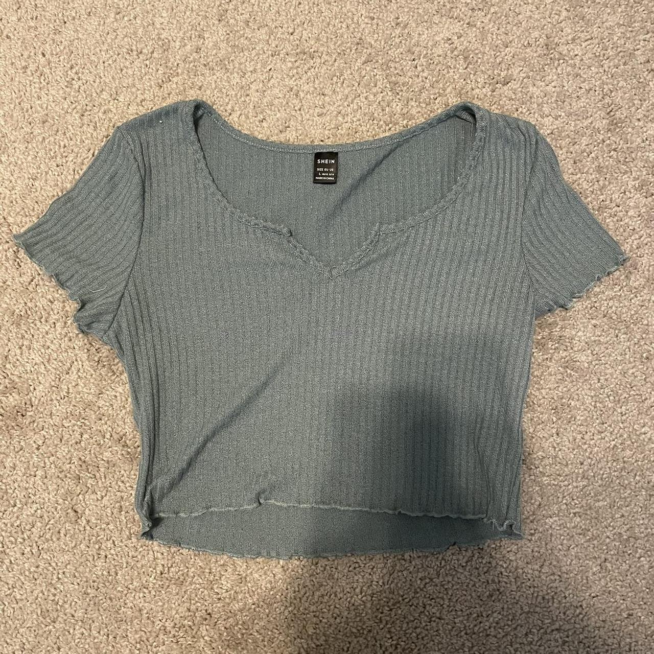 3 colored crop top set - Depop