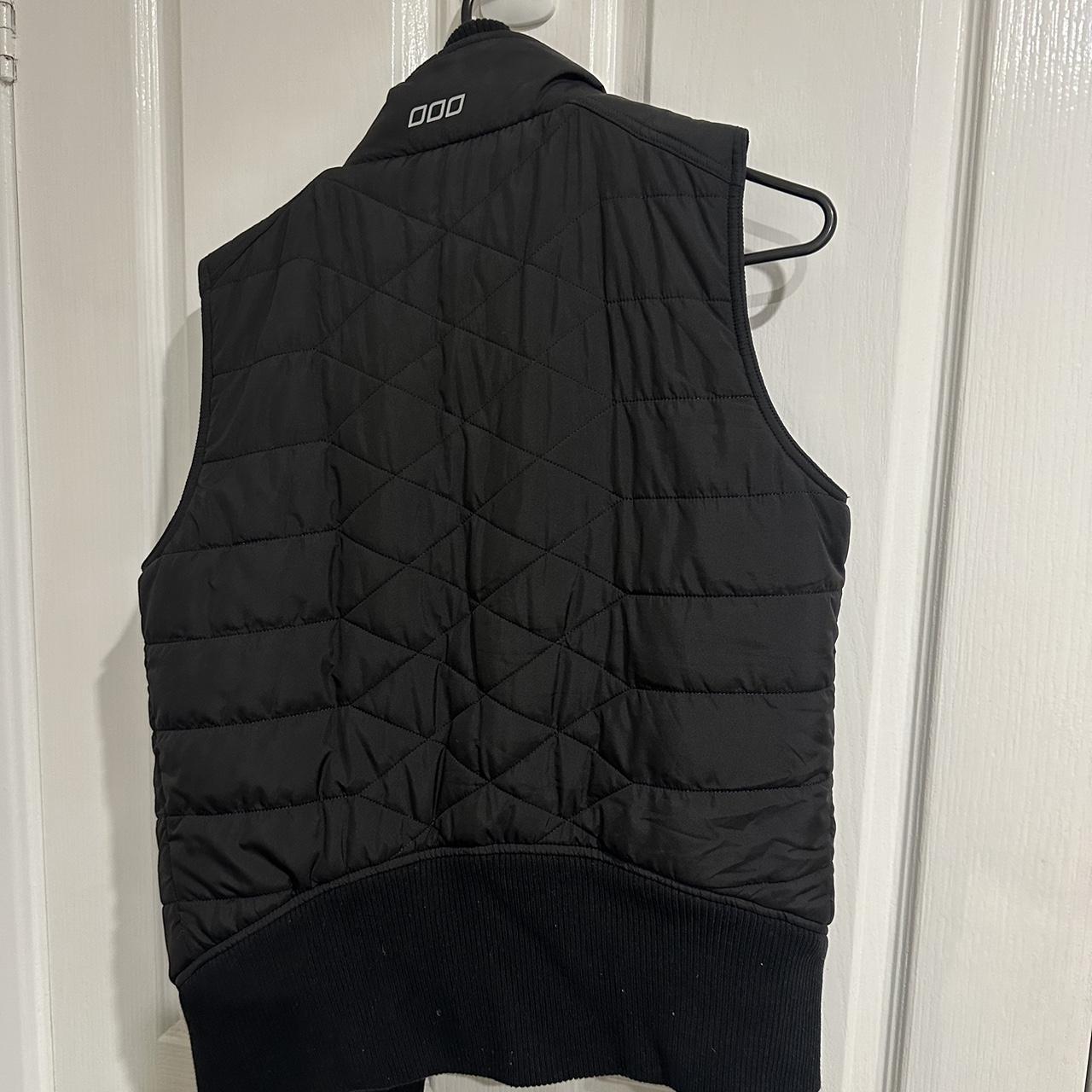 Lorna Jane puffer vest Size L (12), however I’m an... - Depop