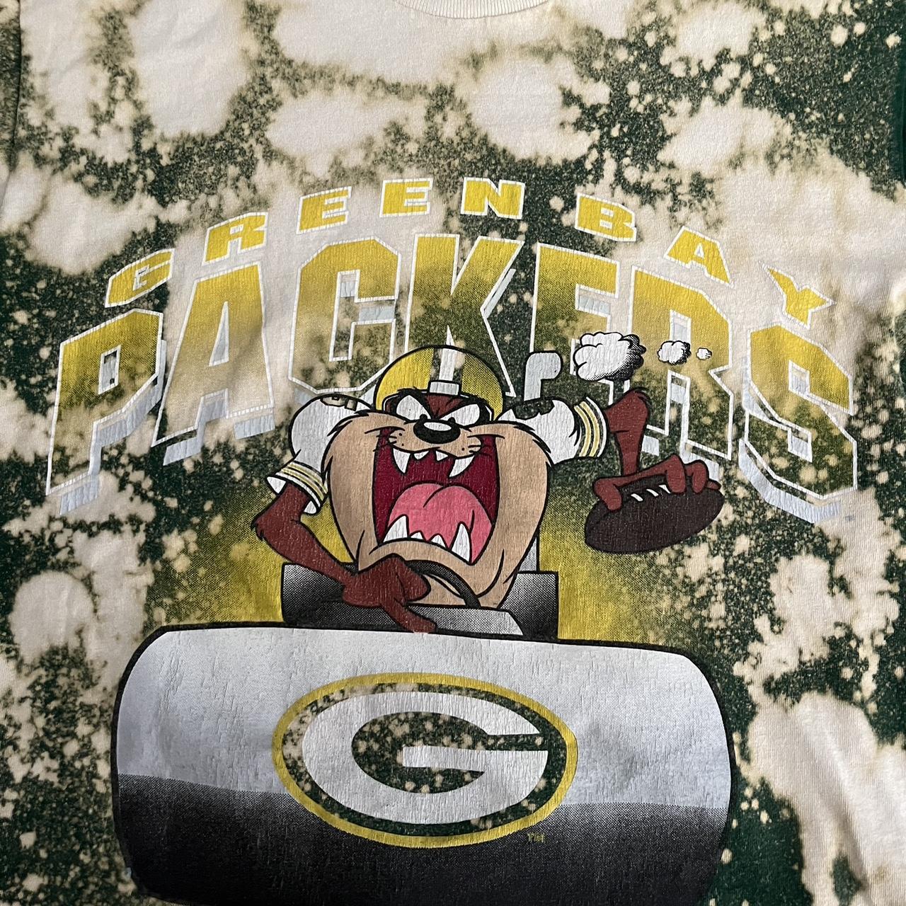 Vintage 1996 Green Bay Packers Taz Looney Tunes t... - Depop