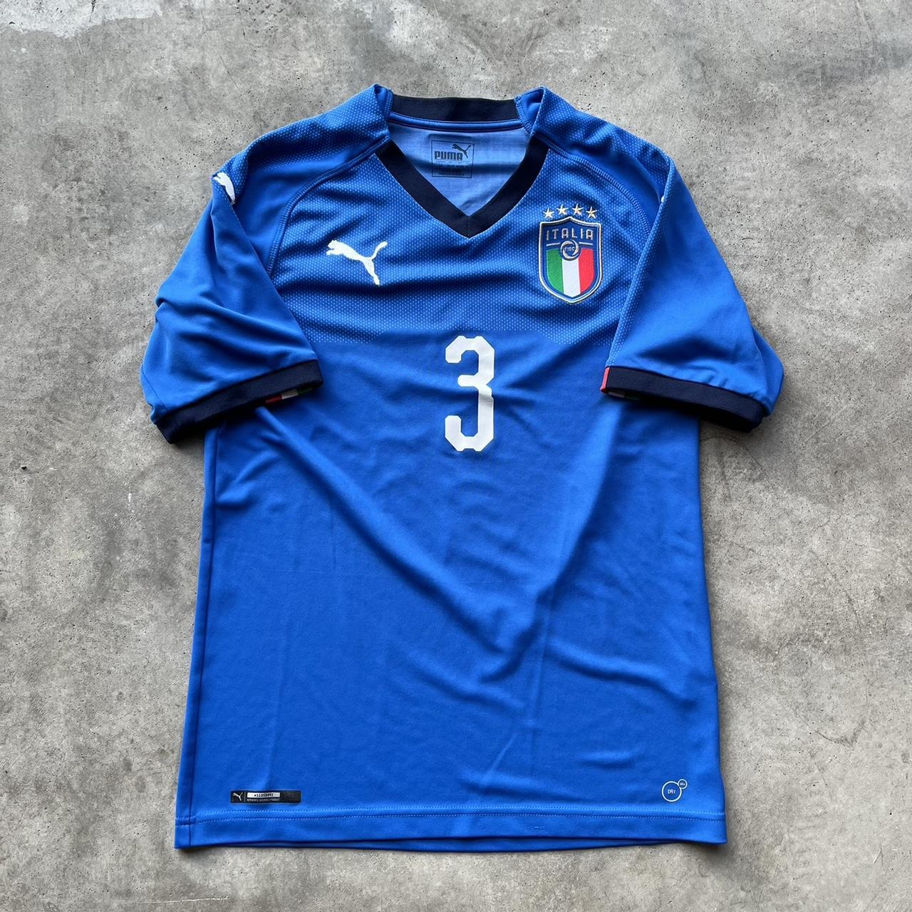 Italy Giorgio chiellini soccer kit Good condition... | Depop