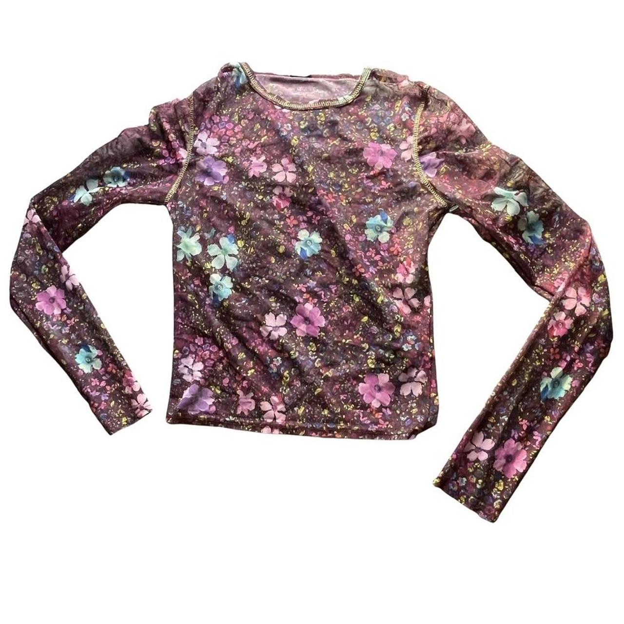 y2k flower mesh top crop top Such a pretty... - Depop