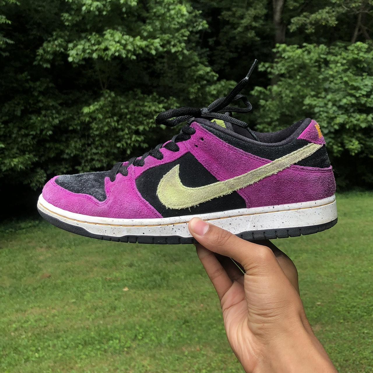 nike sb dunk low pro terra red plums - size 10... - Depop