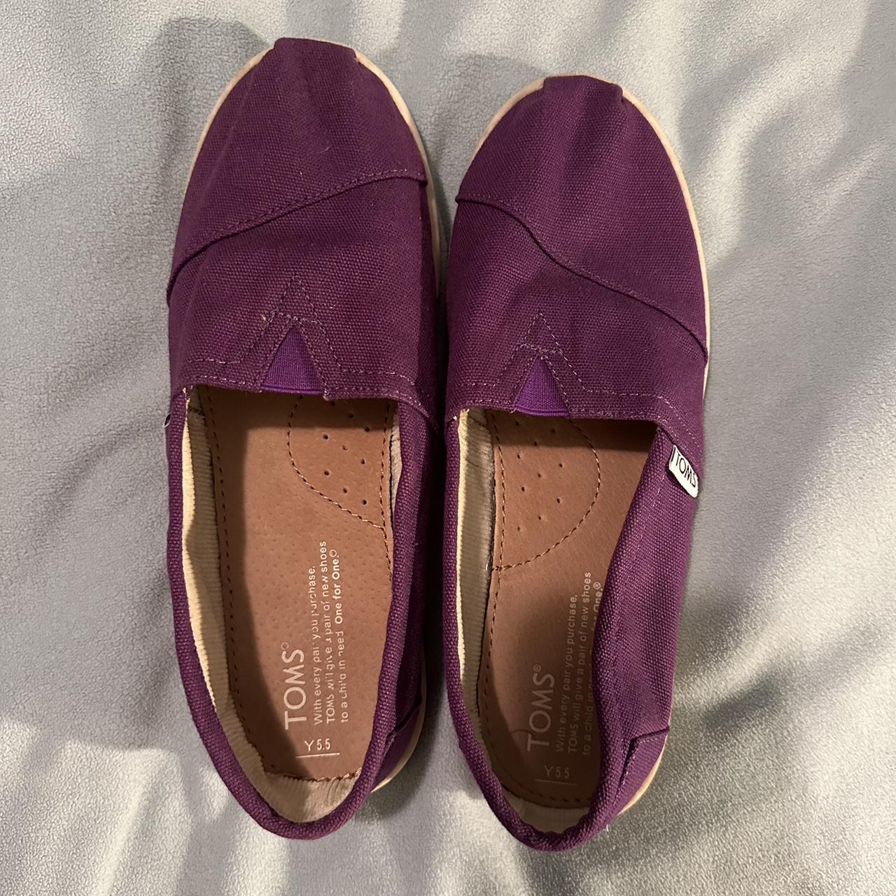 purple toms slip ons! size 5.5 in kids (7 in women).... - Depop