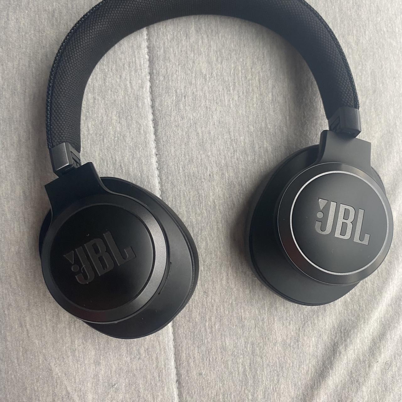 Jbl headphones | Depop
