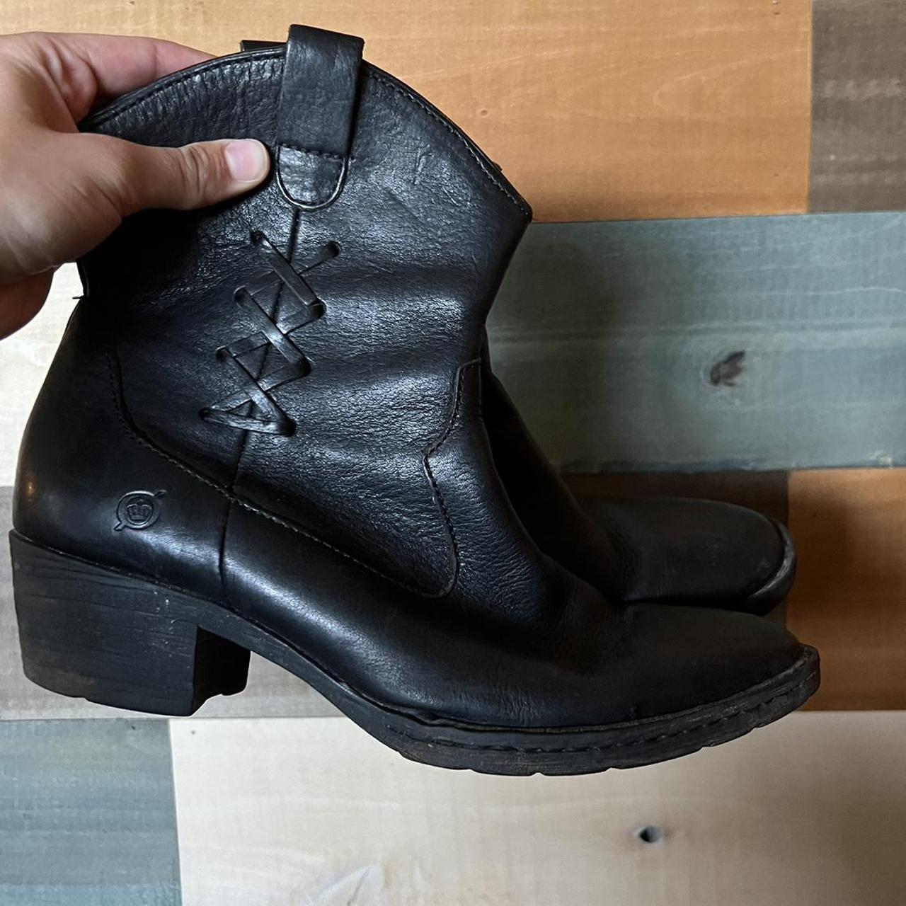 Born Women's Black Boots | Depop