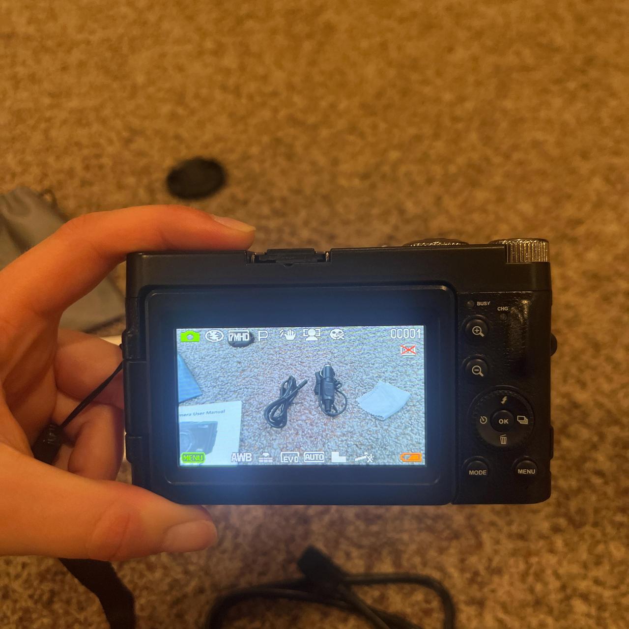 4K Ultra HD Digital Vlogging camera Comes with: -... - Depop