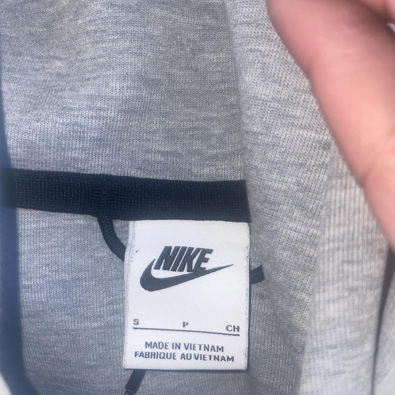 Nike tech small in men’s grey | Depop