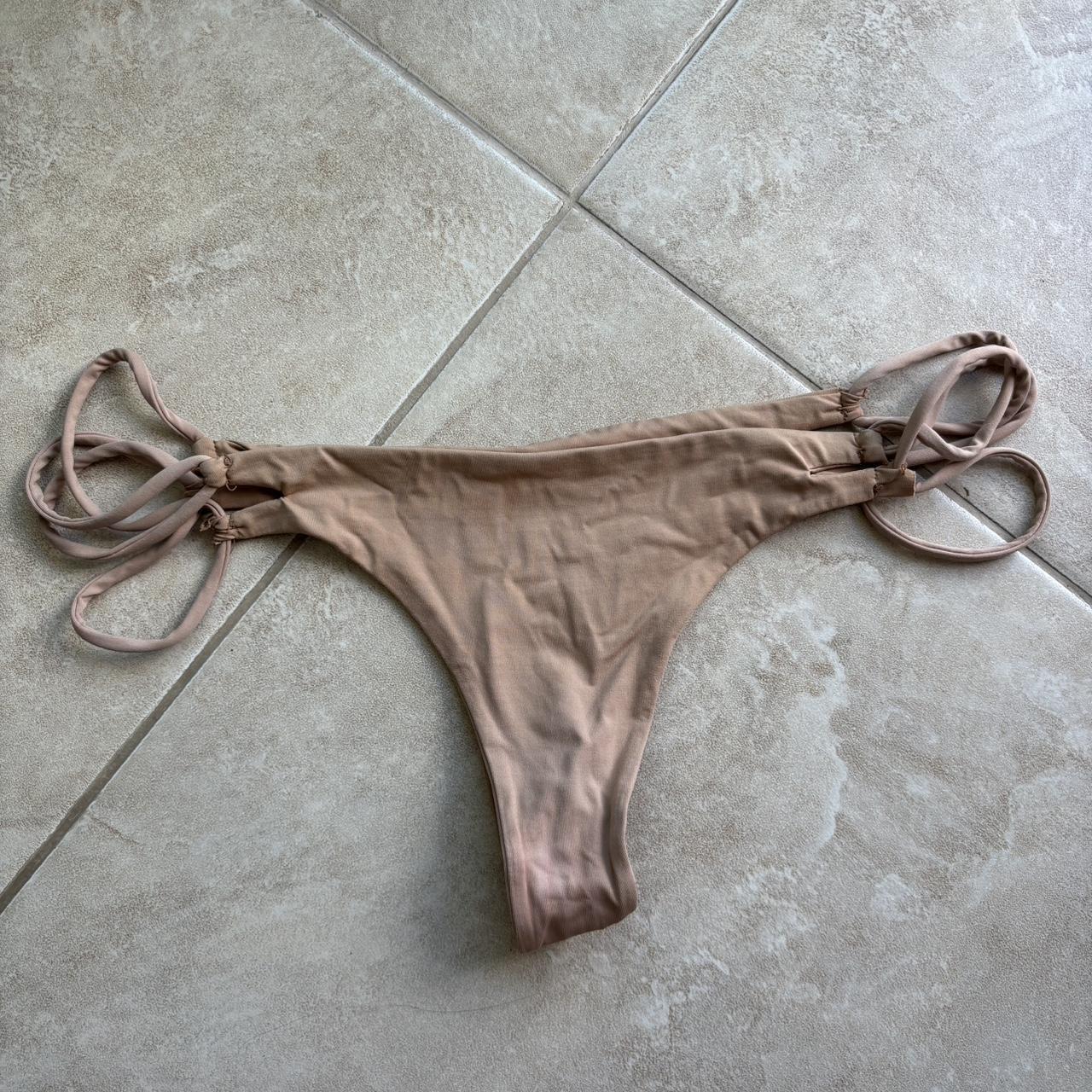 Stone fox bottoms - Depop