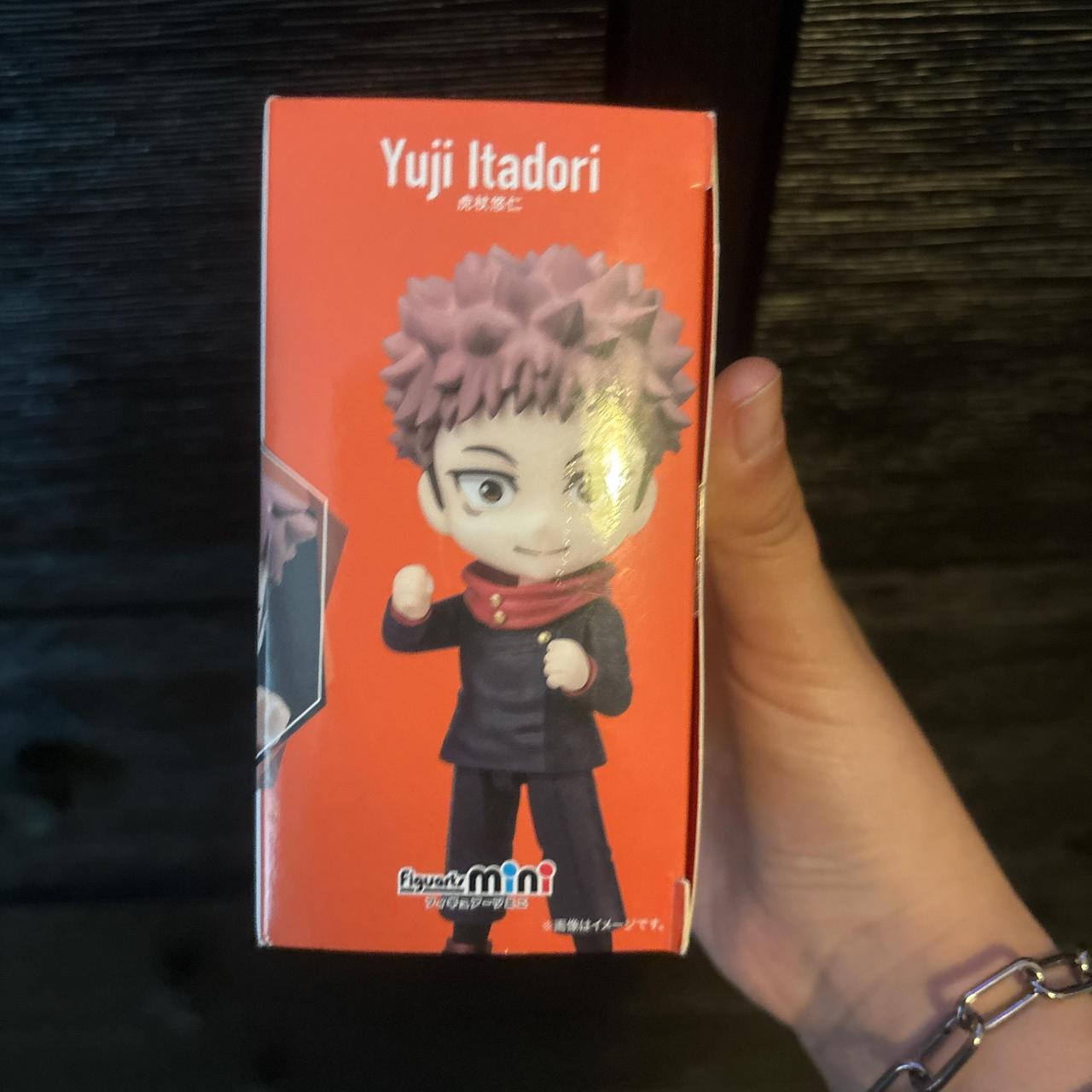 Bandai figuartz mini Jujutsu Kaisen Yuji Itadori... | Depop