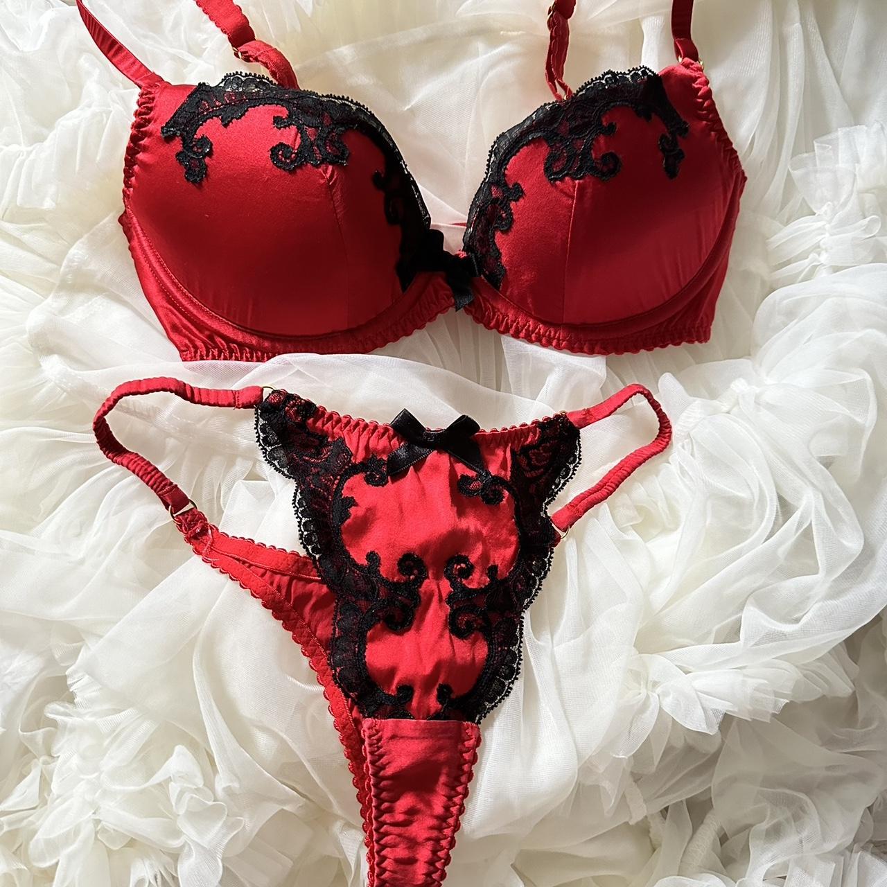 AP set. Bra 34C, thong S. In good condition 🌹 - Depop