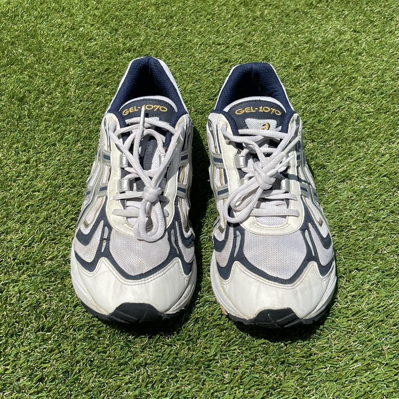 Asics Gel-1070 Athletic / Running Shoes Mens Size... - Depop