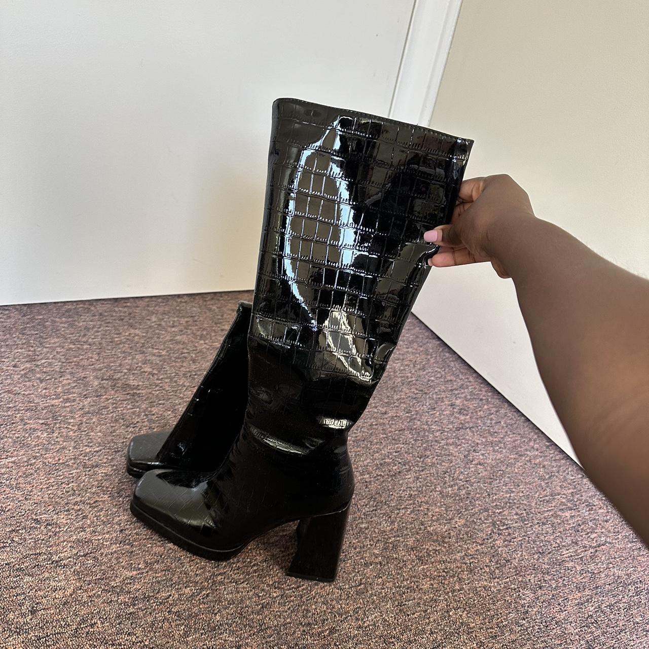 Black snake scales boots - Depop
