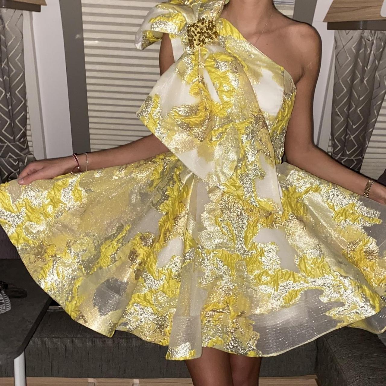 mark melia dress only worn for a couple hours size... - Depop