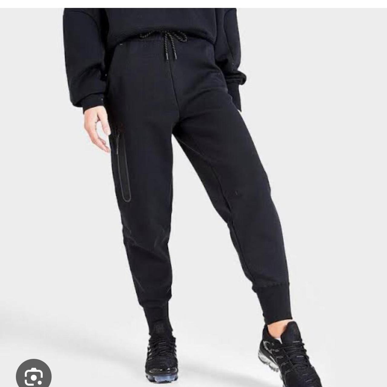 Nike XS women’s tech fleece track pants BNWT - Depop