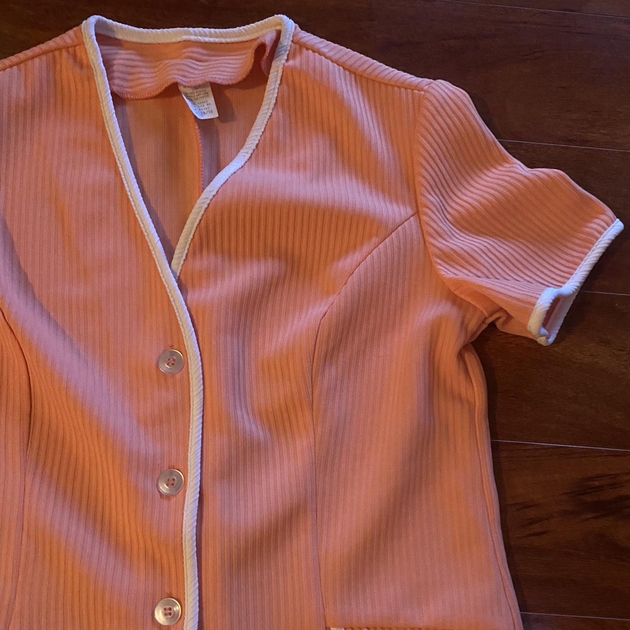 Vintage 50s/60s waitress style button up blouse,... - Depop