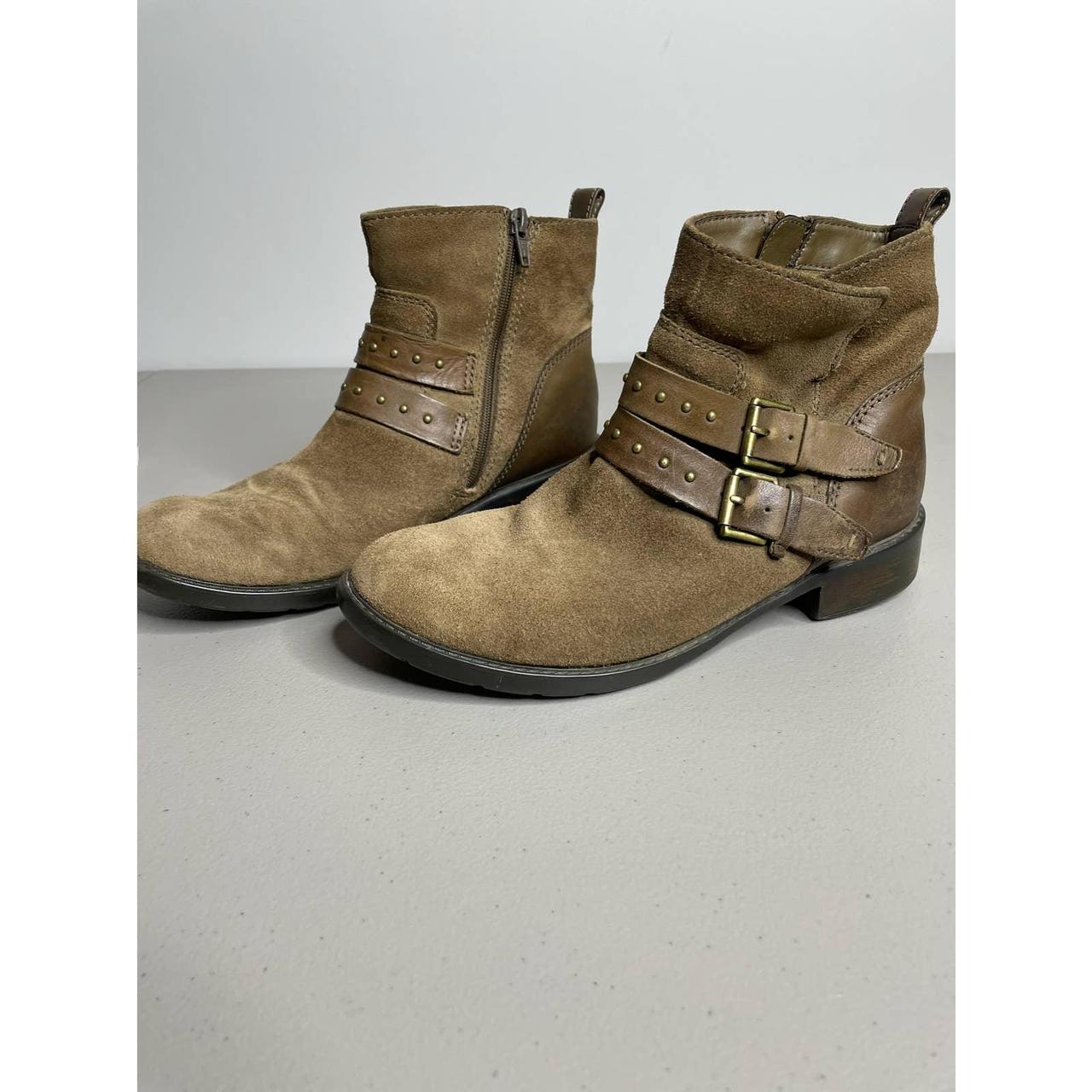 Clarks Women Light Brown Suede Bootie Pull on Boot... - Depop