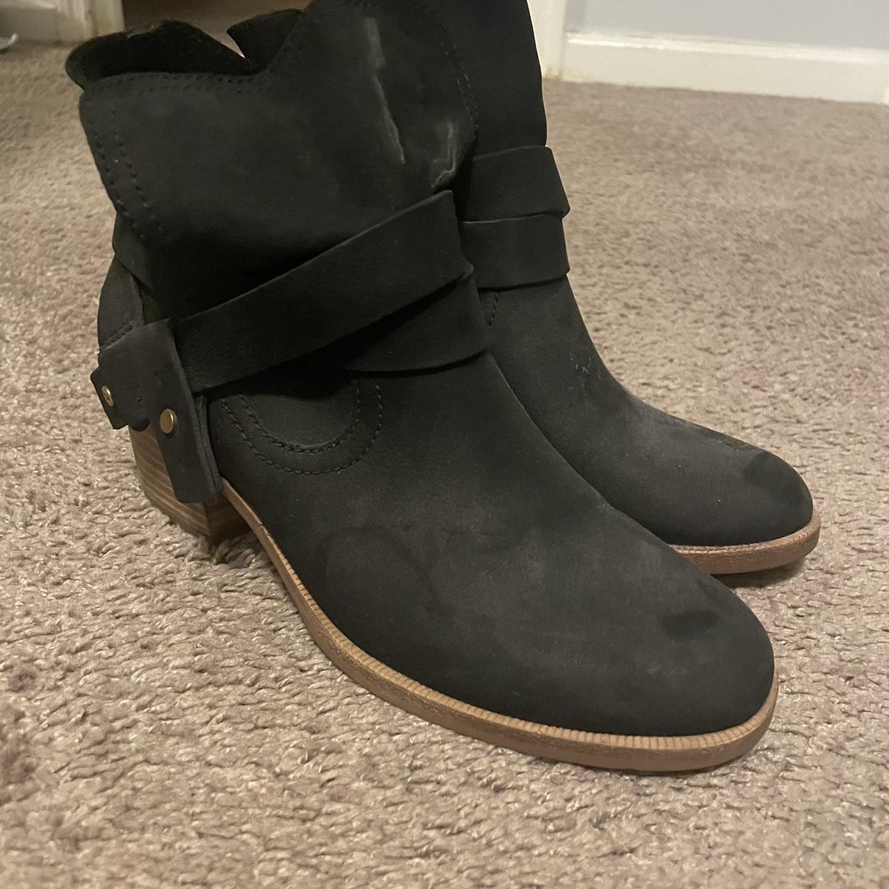 black heeled ugg boots - Depop