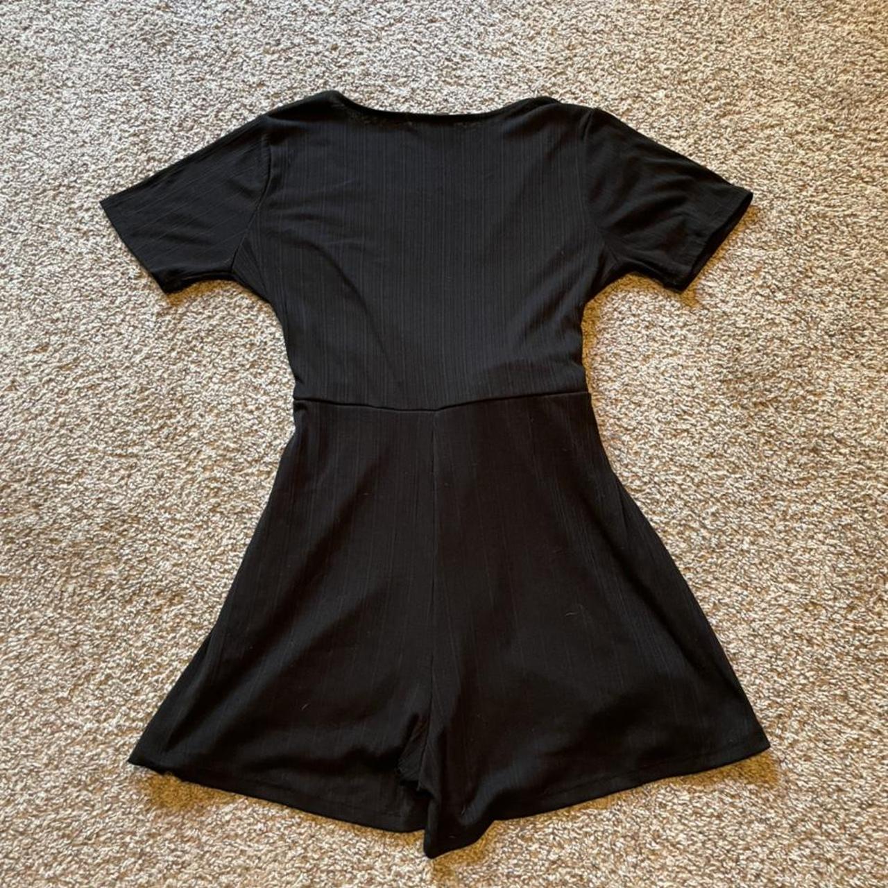 Forever 21 Women's Black Playsuit-romper | Depop