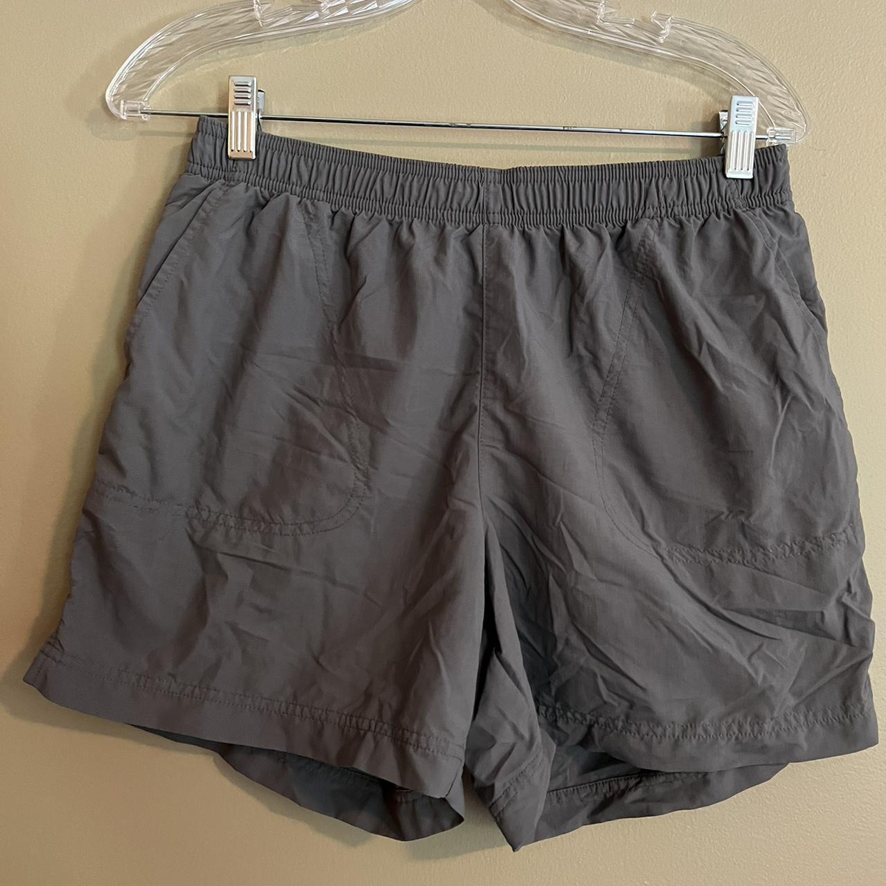 Grey Columbia shorts M Women’s - Depop