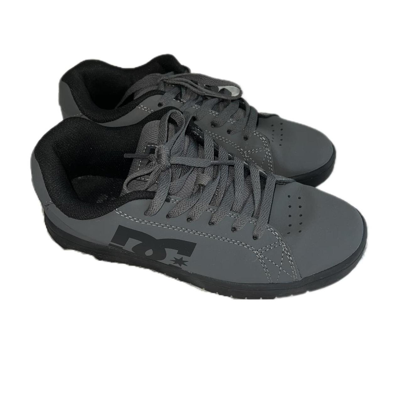 DC Shoes Men's Grey and Black Trainers | Depop