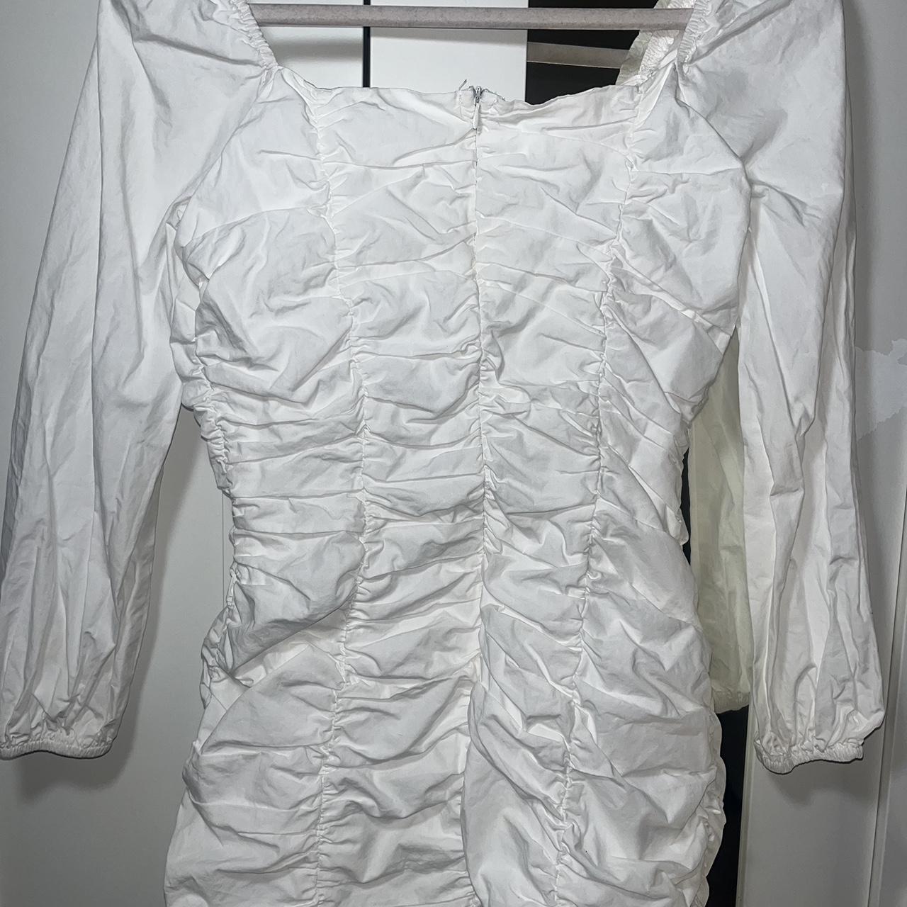 Scrunched white dress. UK size 4, US size 0.... - Depop