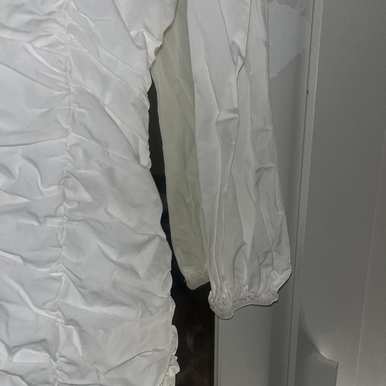 Scrunched white dress. UK size 4, US size 0.... - Depop