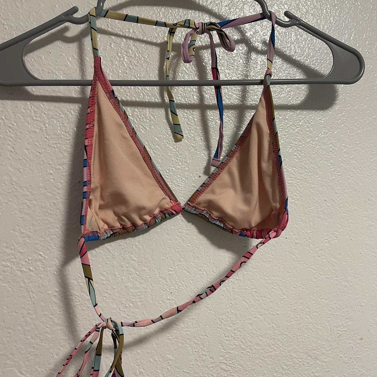 Billabong triangle bikini top... - Depop