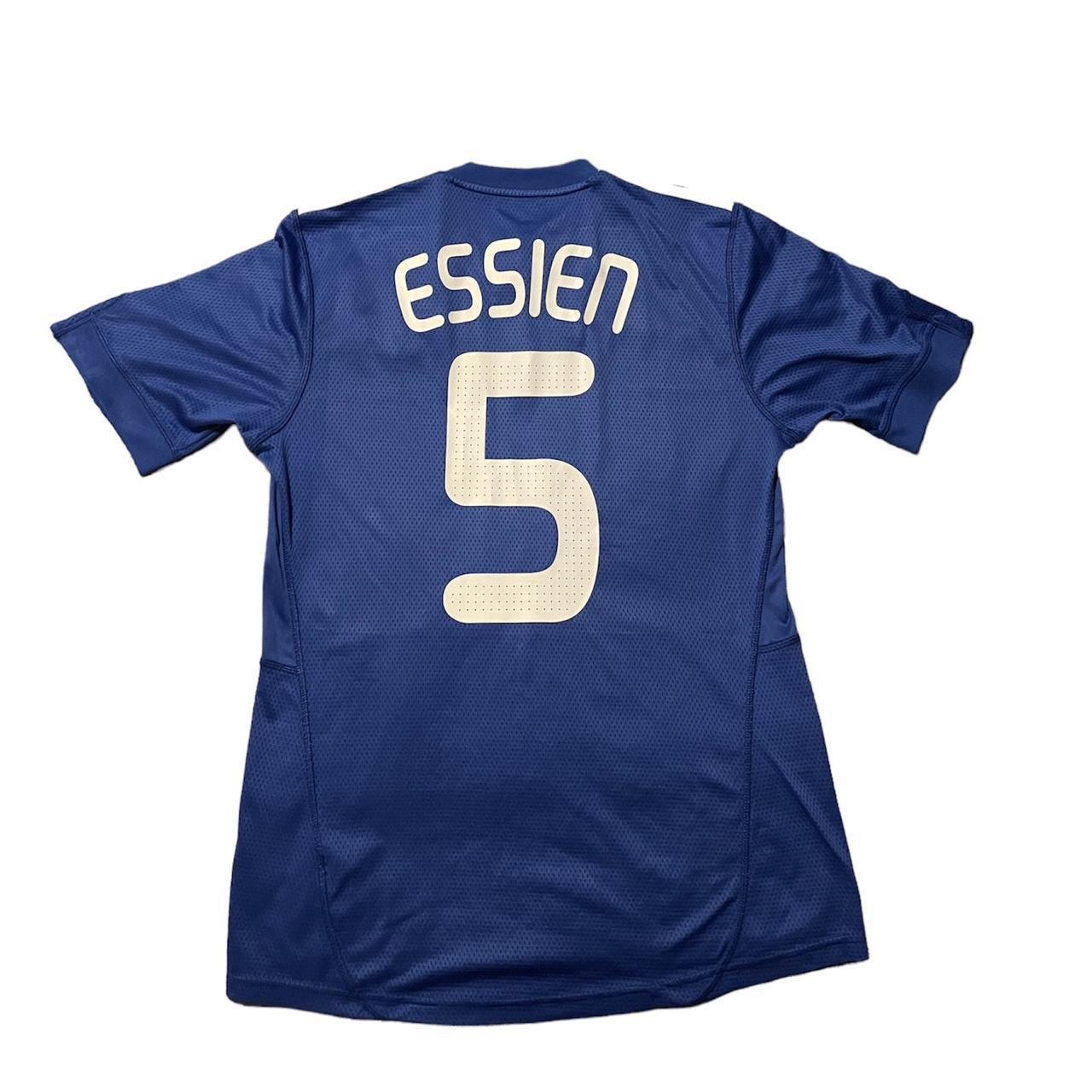 CHELSEA HOME 2009-10 with ESSIEN 5 on the reverse... - Depop