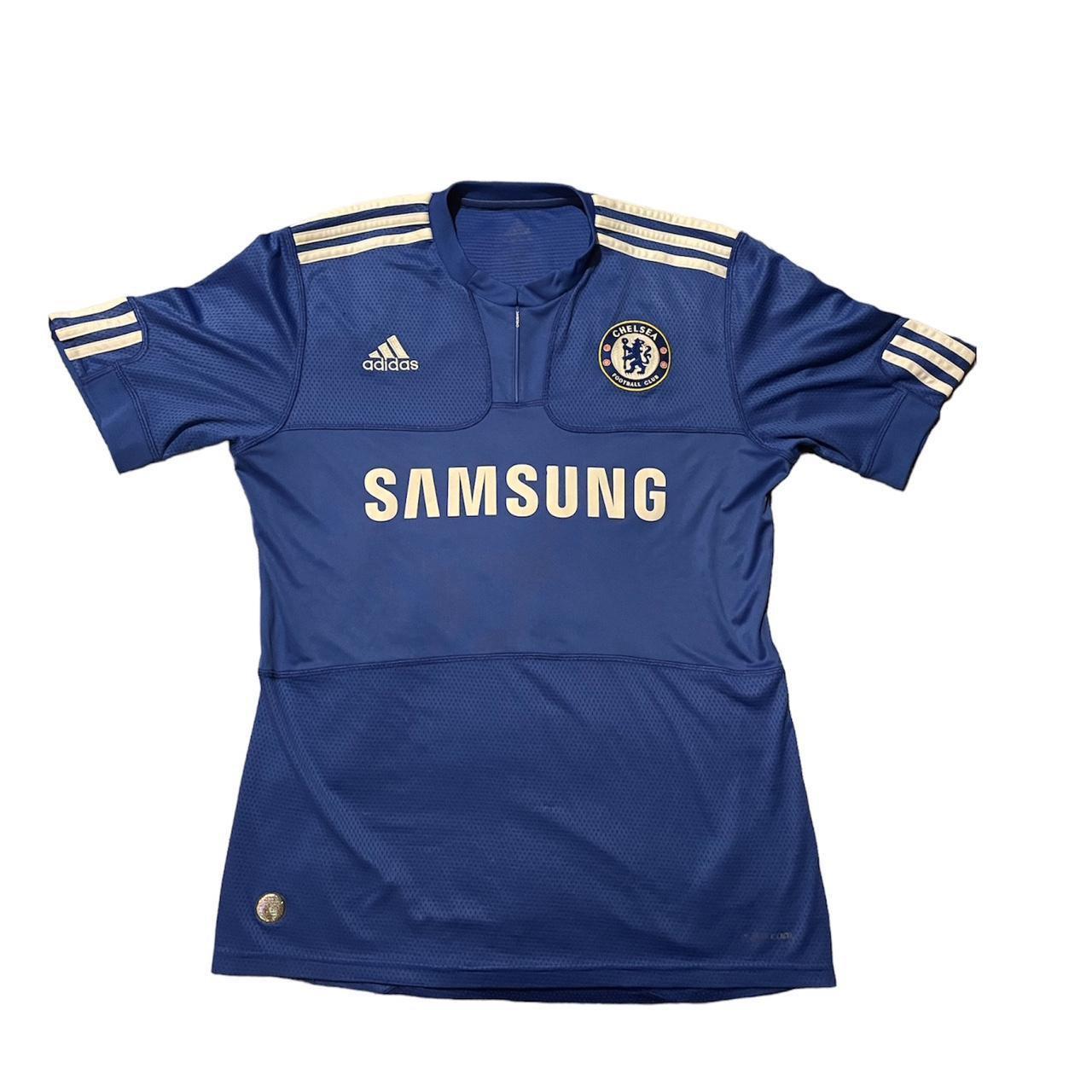 CHELSEA HOME 2009-10 with ESSIEN 5 on the reverse... - Depop